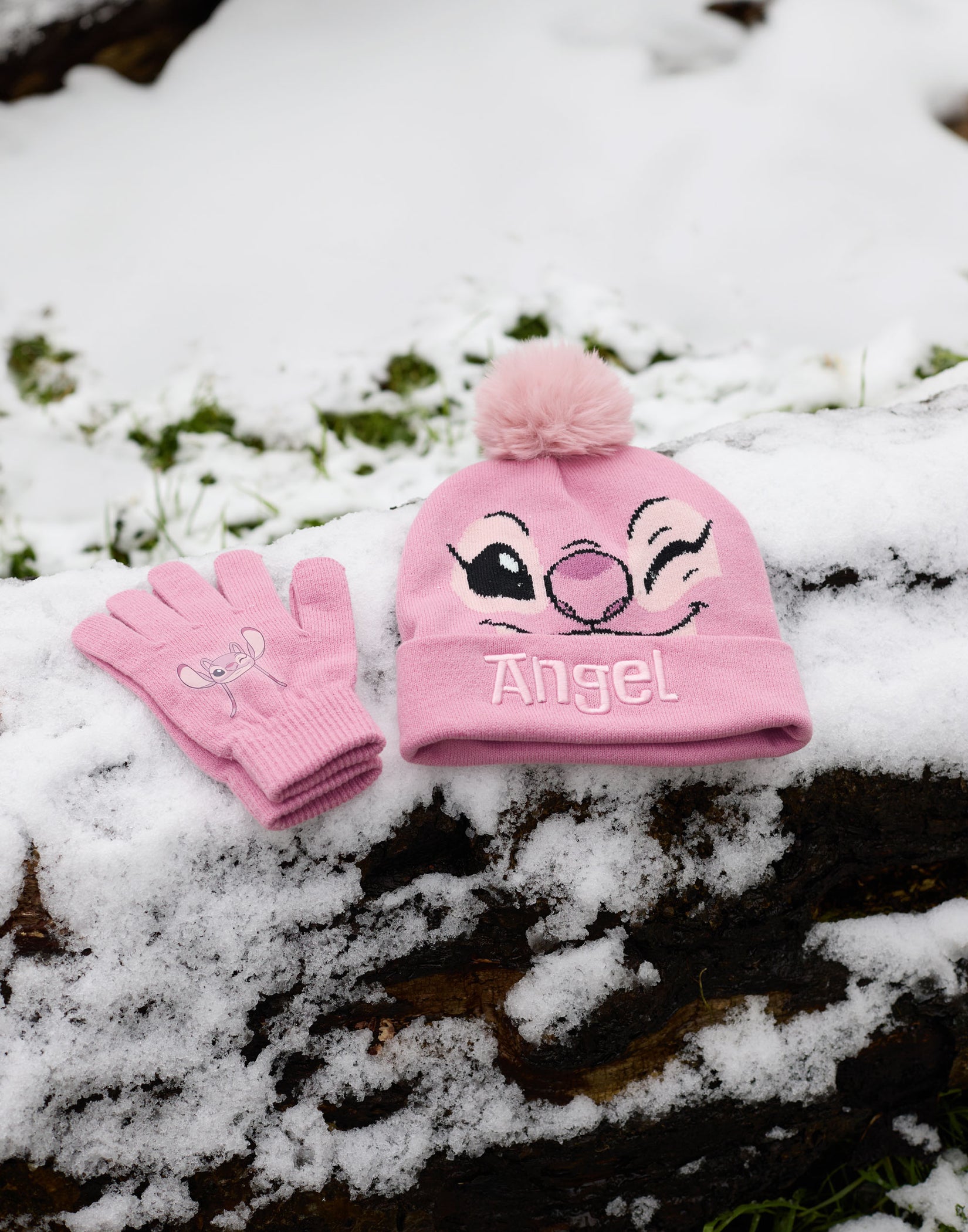 Disney Lilo & Stitch Girls Pink Beanie Hat & Gloves Set — Vanilla ...