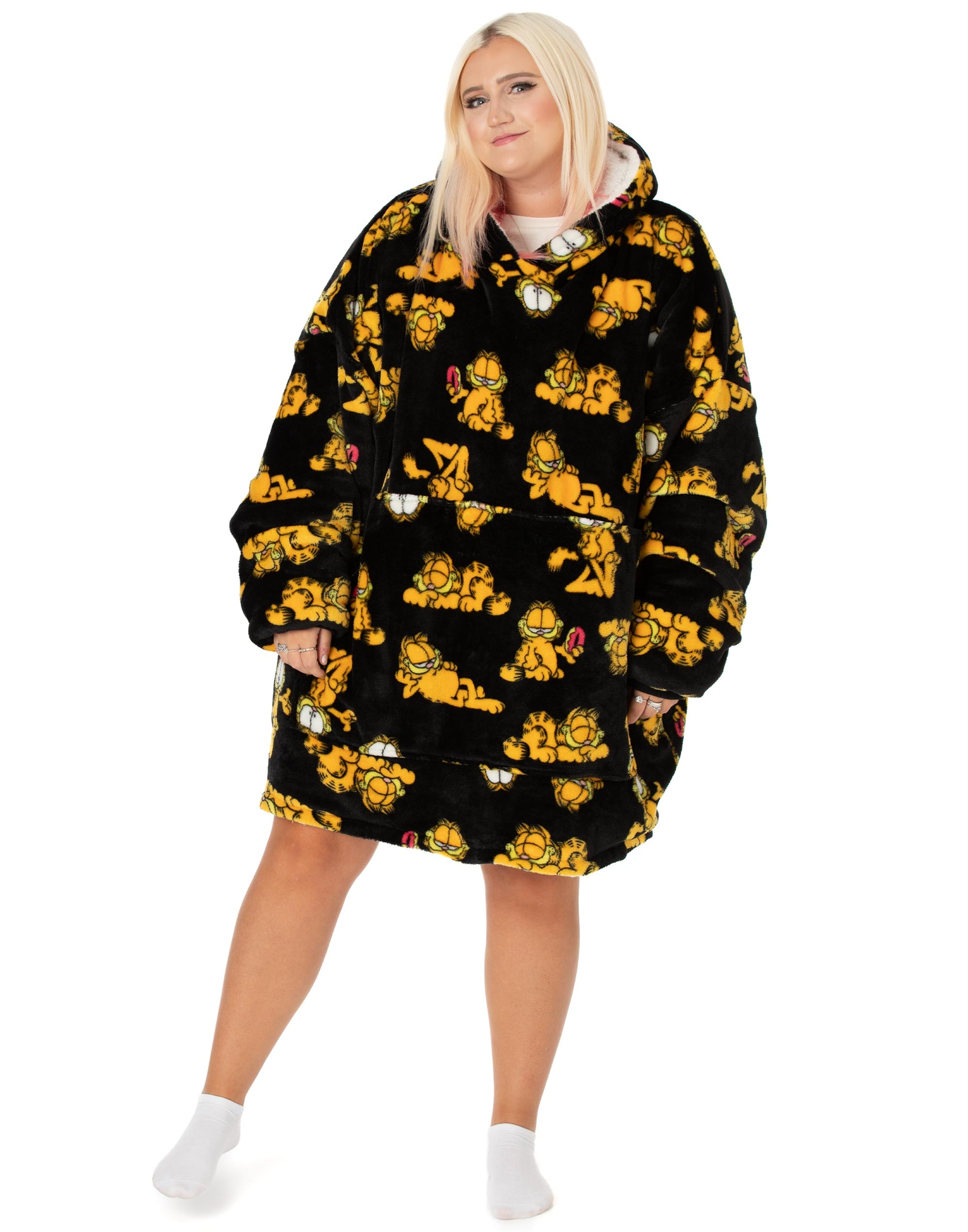 Garfield Adult 'VUddie' Oversized Blanket Hoodie — Vanilla Underground