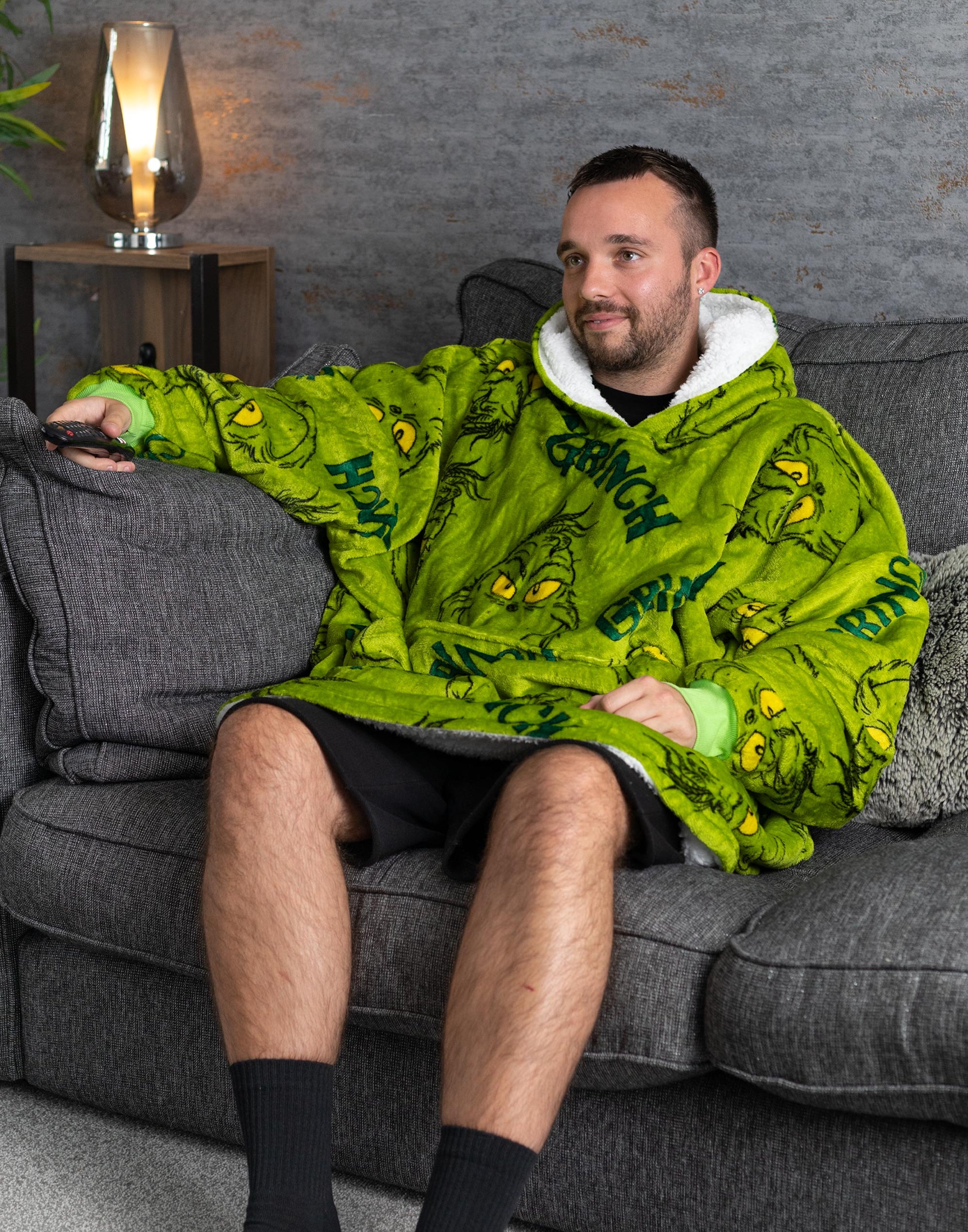 The Grinch Adult 'VUddie' Oversized Blanket Hoodie — Vanilla Underground